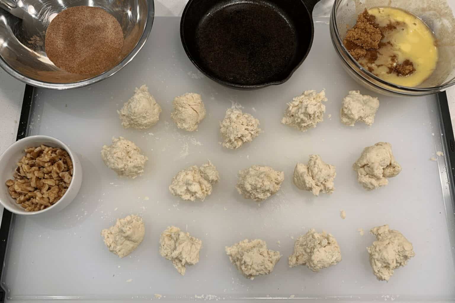 Copycat Monkey Bread Pizookie Recipe - Kinda Healthy Recipes